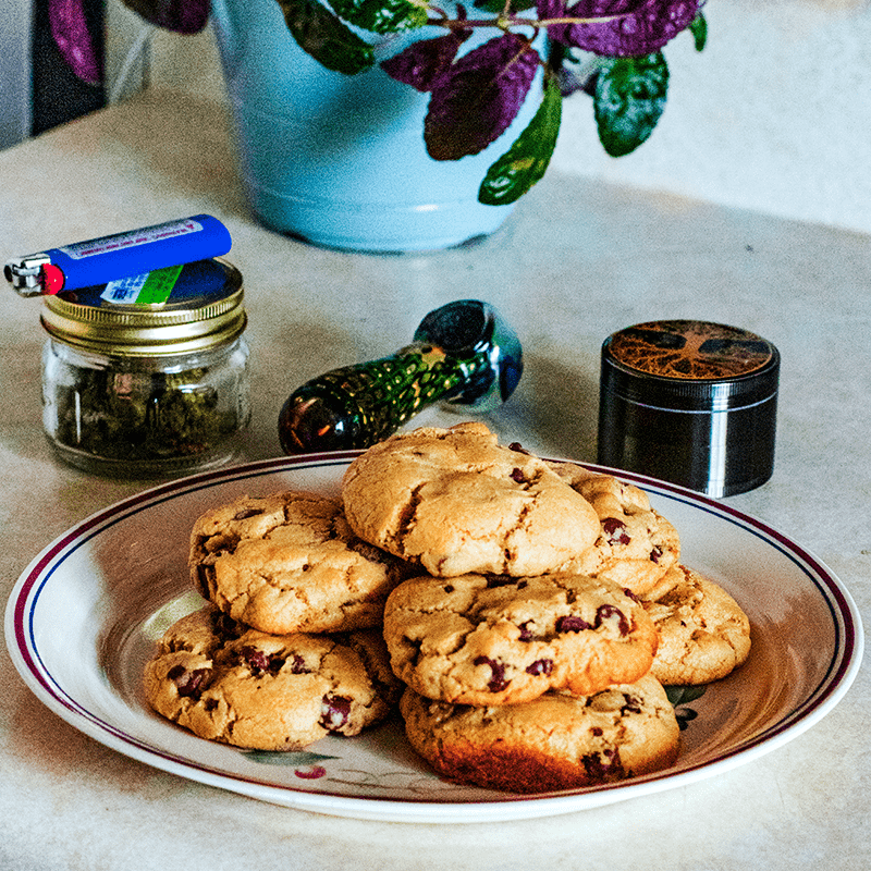 #LunchWithLo Episode 9: THC Infused Bacon Fat Chocolate Chip Cookies